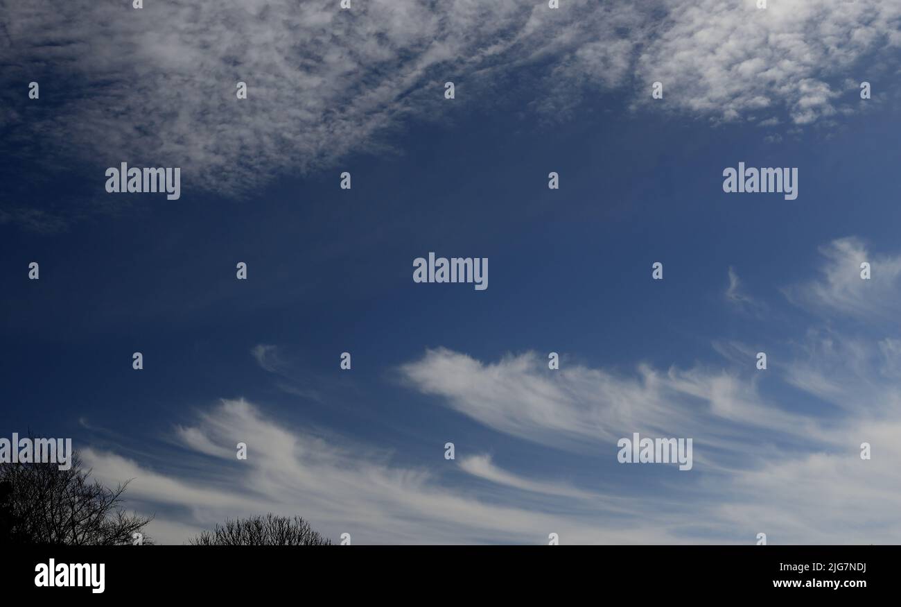 Attractive cloud formation hi-res stock photography and images - Alamy