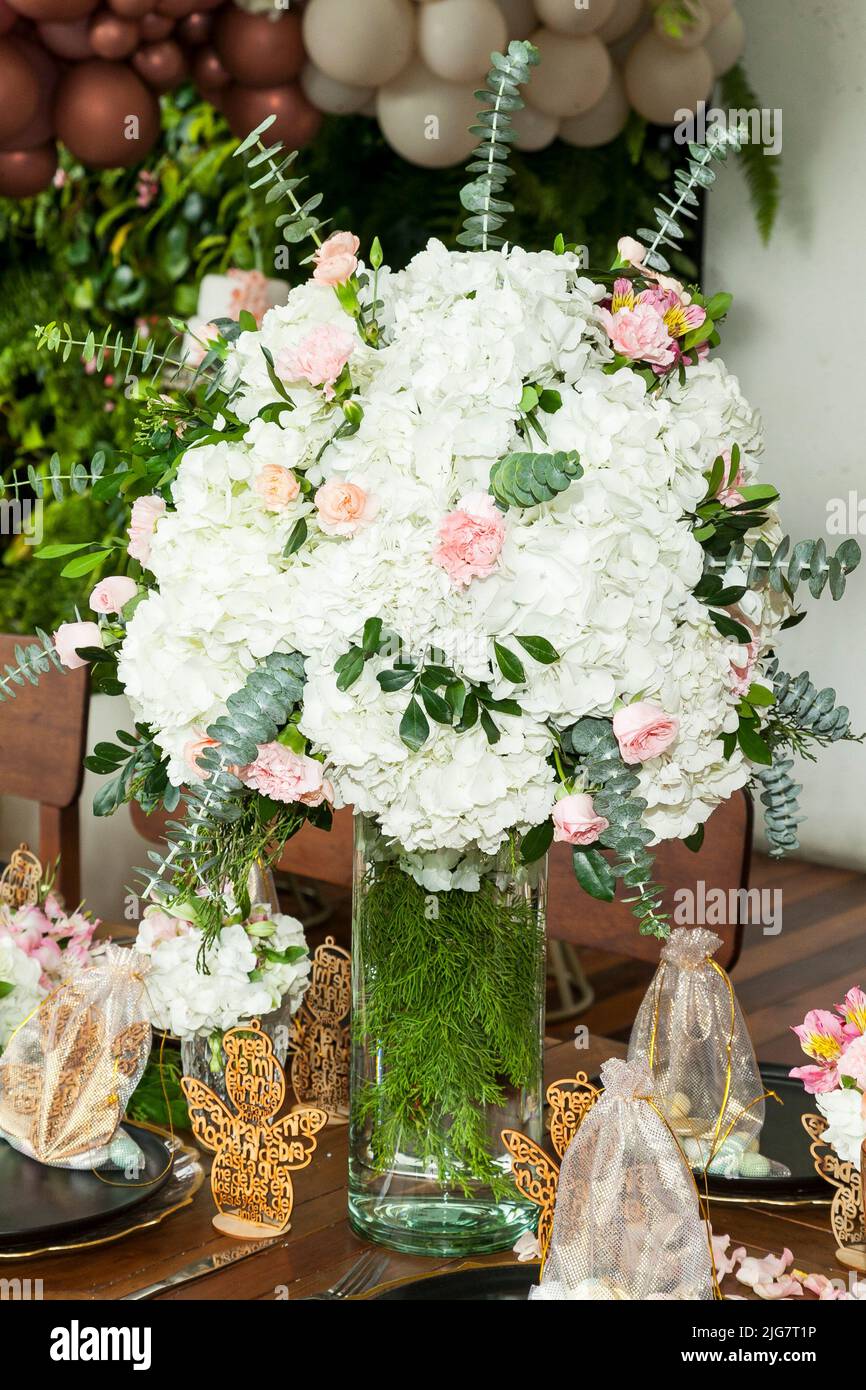 Stylish holiday decoration hi-res stock photography and images - Alamy