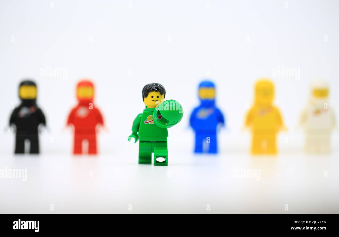 different role of Six thinking Hats in the team handle different ...