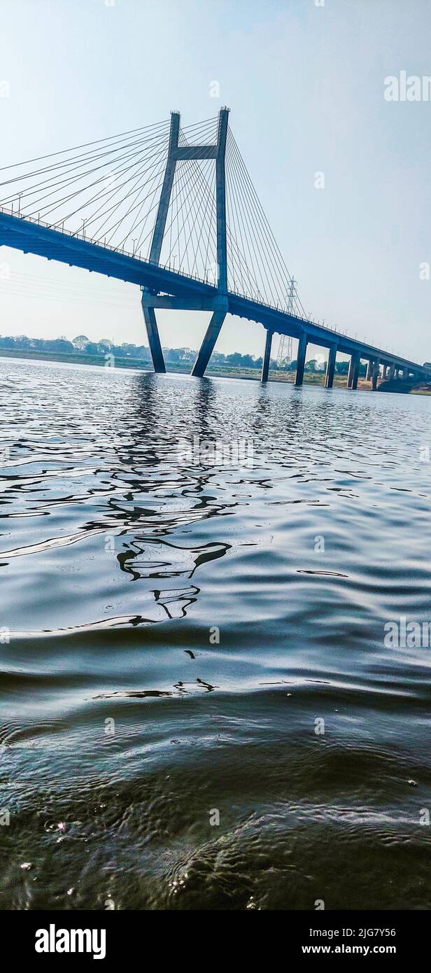 A vertical shot of the Yamuna river and New Yamuna bridge in Prayagraj ...