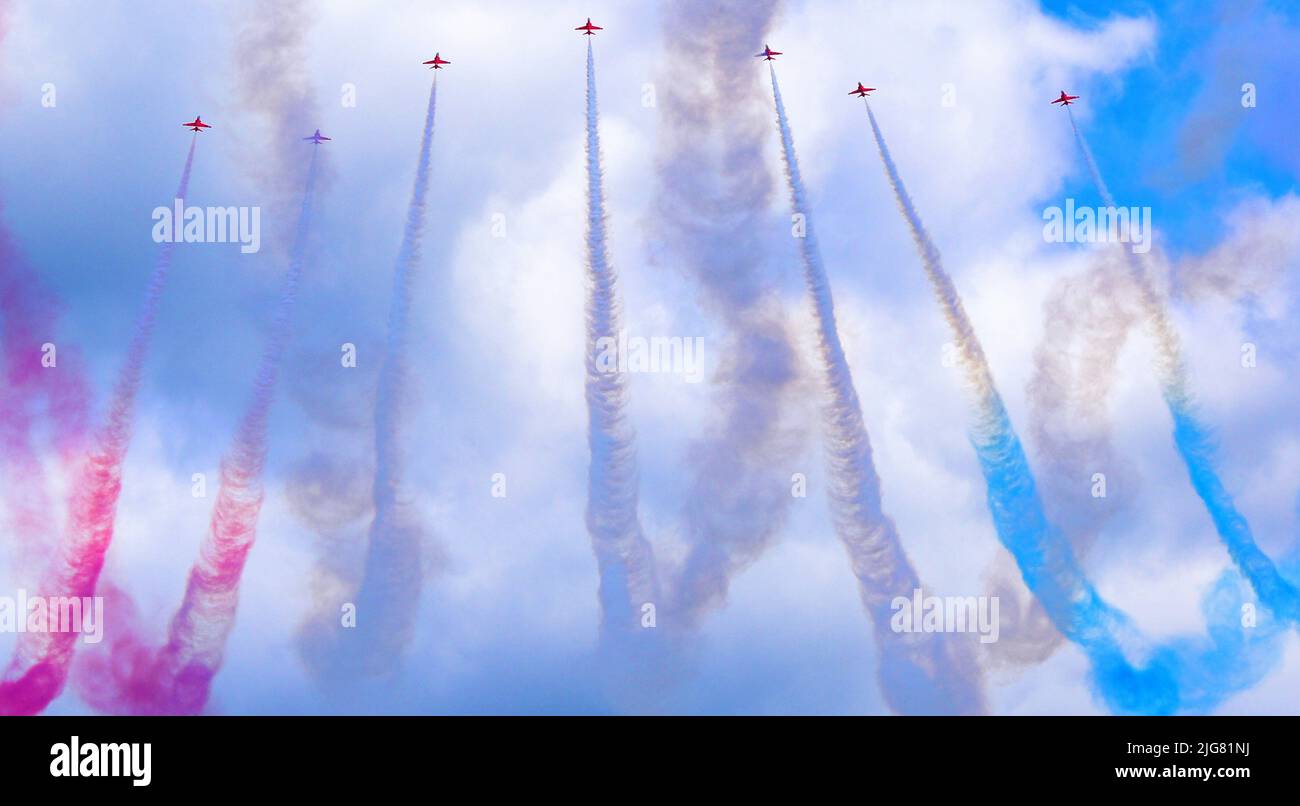 Red Arrows Star Climb Stock Photo - Alamy