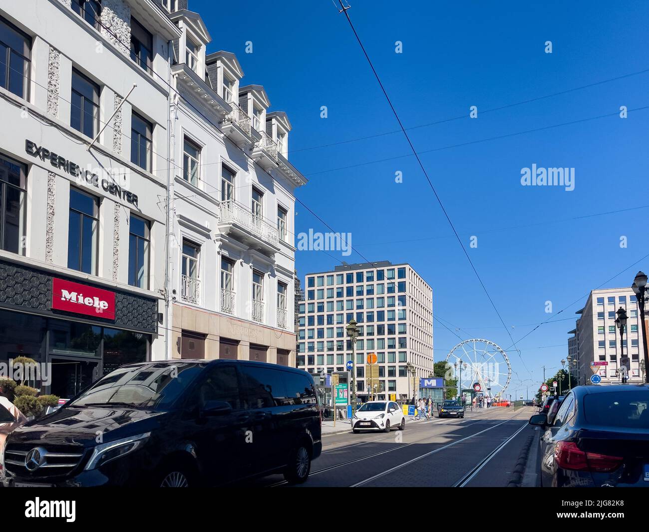 Car over center line hi-res stock photography and images - Alamy