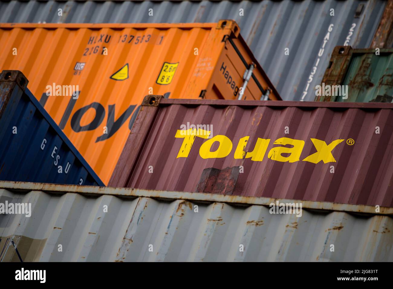 Colorful container containers hi-res stock photography and images - Alamy