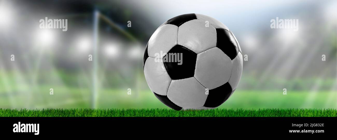 Eck ball hi-res stock photography and images - Alamy