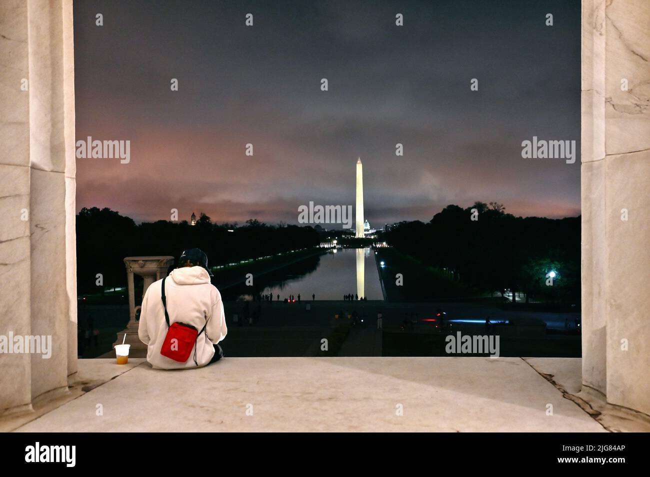 Lincoln Memorial, Reflecting Pool, Washington Monument and United ...