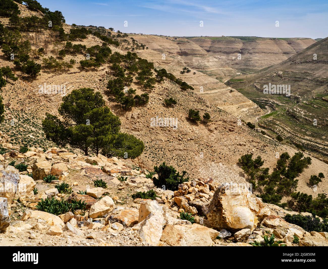 On the road in Wadi bin Hammad, Jordan Stock Photo - Alamy
