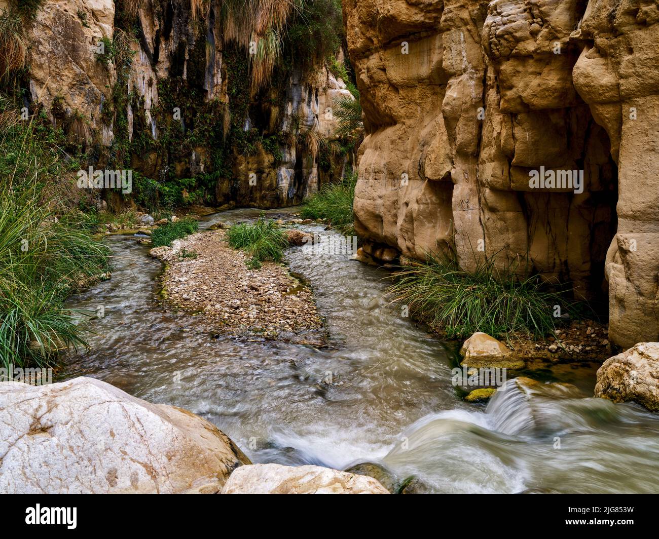 On the road in Wadi bin Hammad, Jordan Stock Photo - Alamy