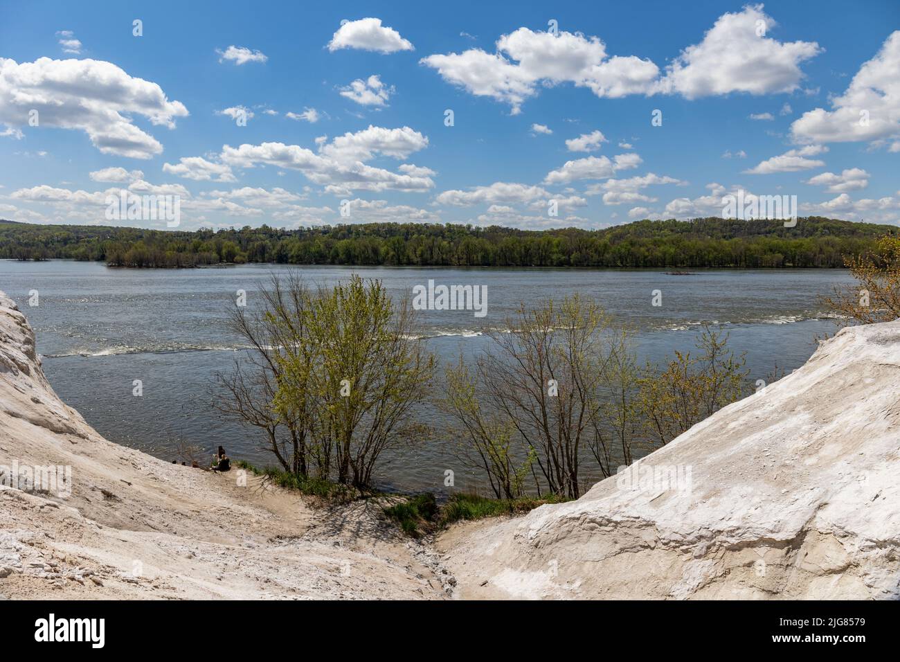 A beautiful shot of the White Cliffs of Conoy Nature preserve in ...