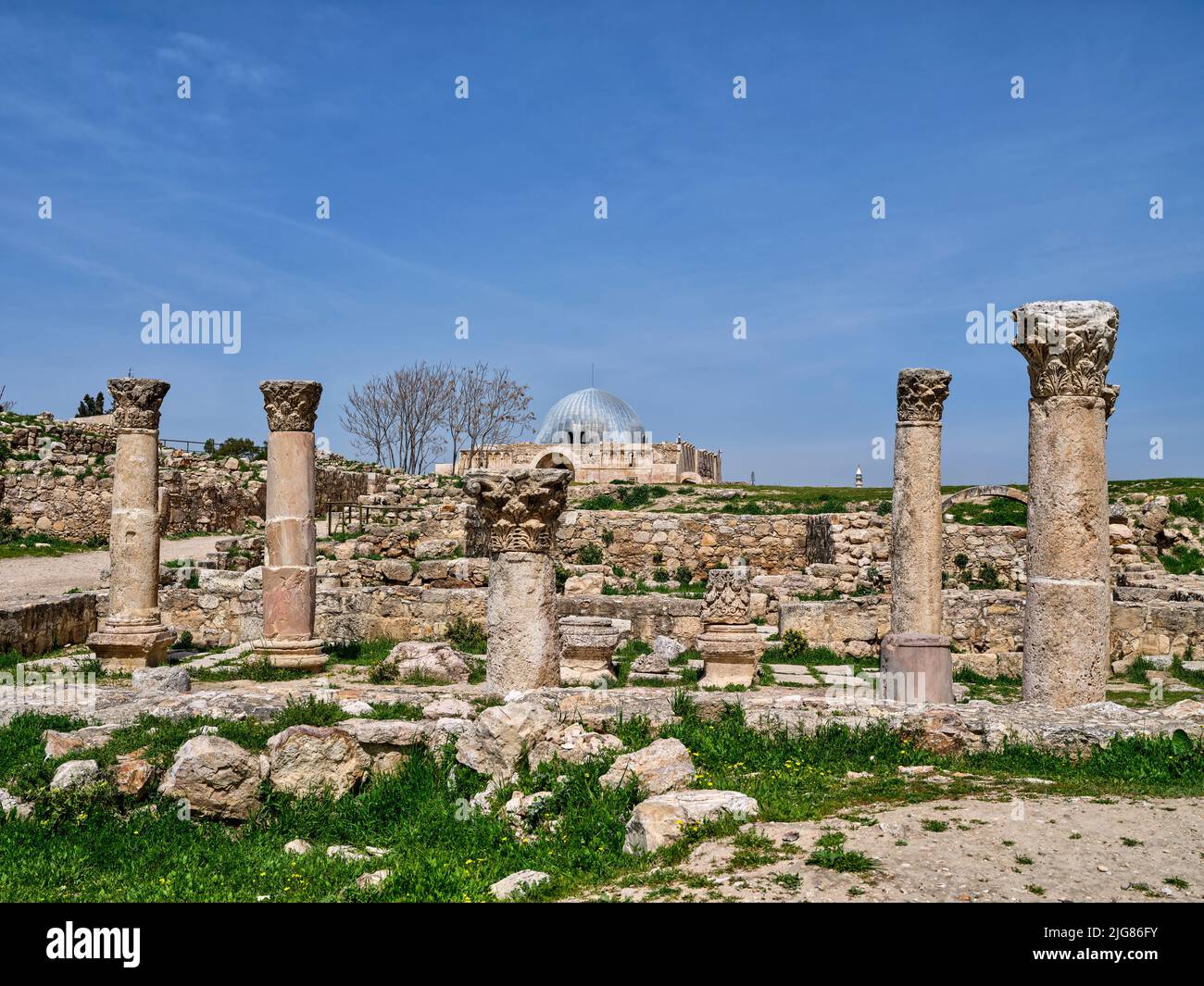 On the citadel hill in the ancient district of Jordan Stock Photo - Alamy