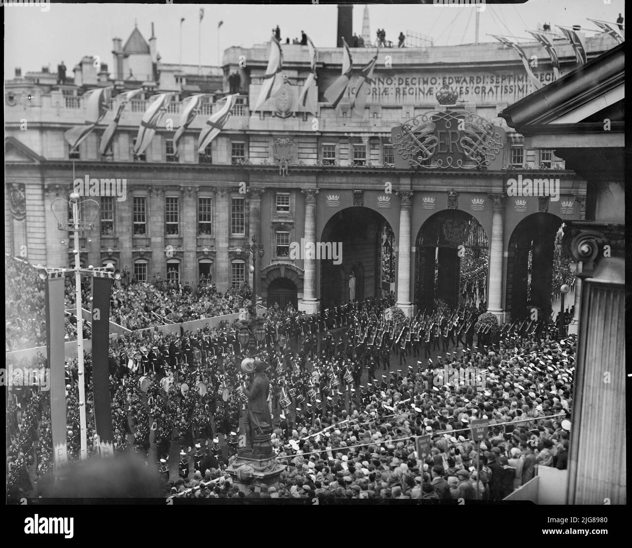 Coronation of Queen Elizabeth II, The Mall, City of Westminster ...