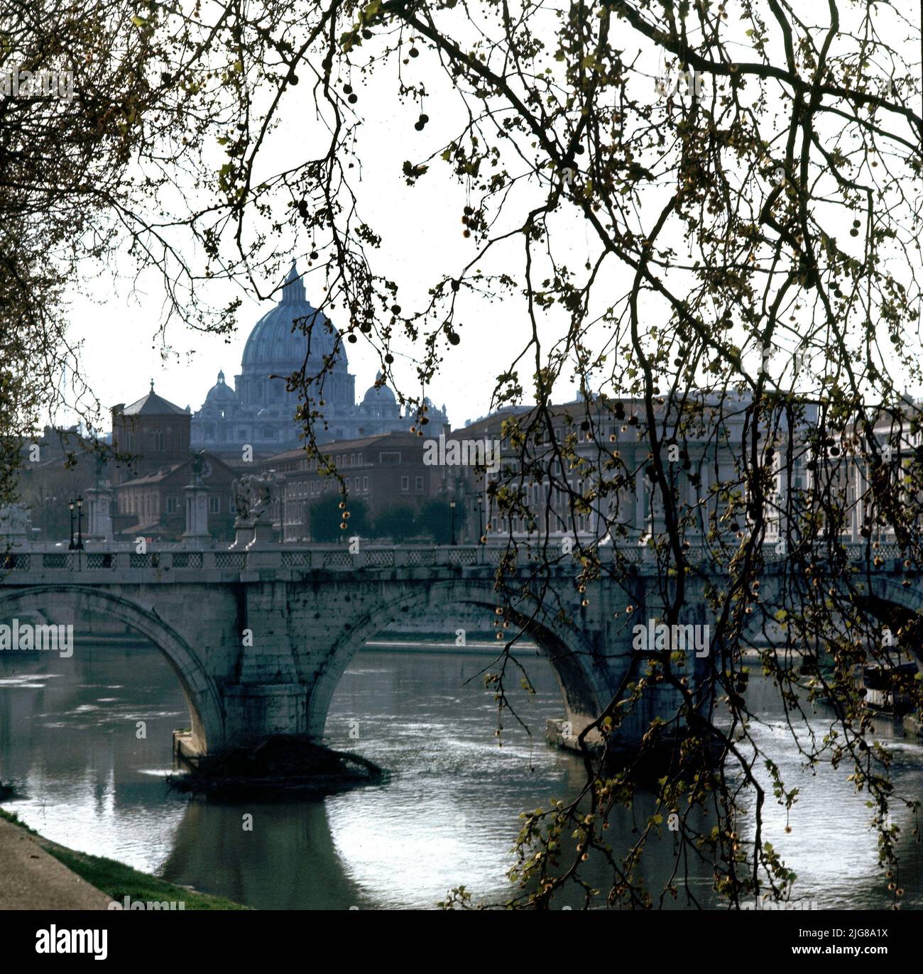 RIO TIBER - FOTO AÑOS 60. Location: EXTERIOR. Rome. ITALIA Stock Photo ...