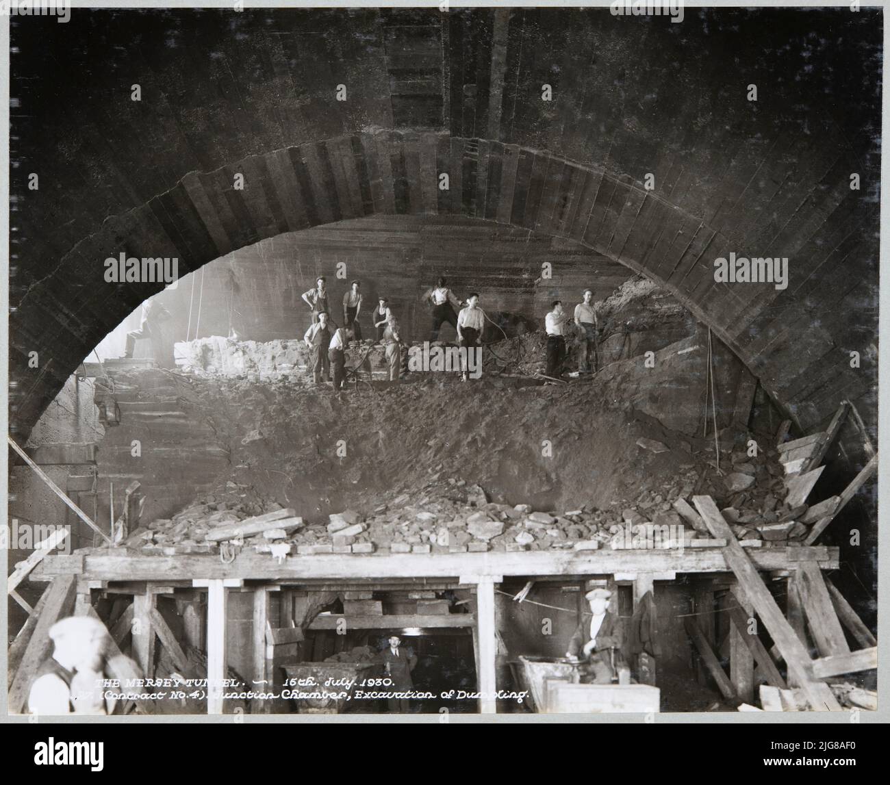 Queensway Tunnel, Liverpool, 15-07-1930. Men at work on the excavation ...