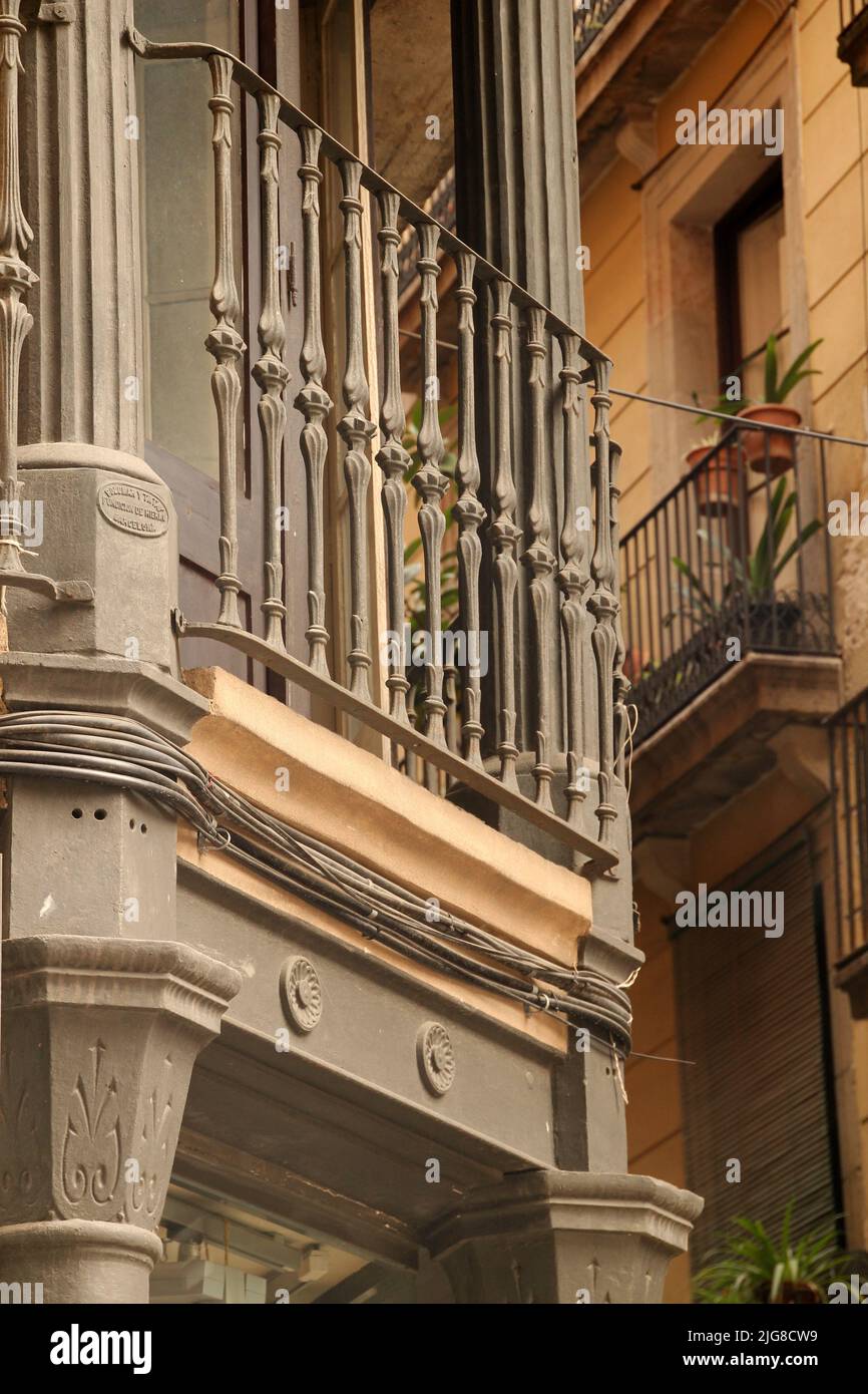 Balcony of barcelona hi-res stock photography and images - Alamy