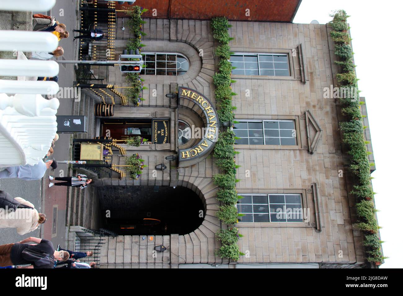Merchants Arch building in downtown Dublin, Ireland Stock Photo - Alamy