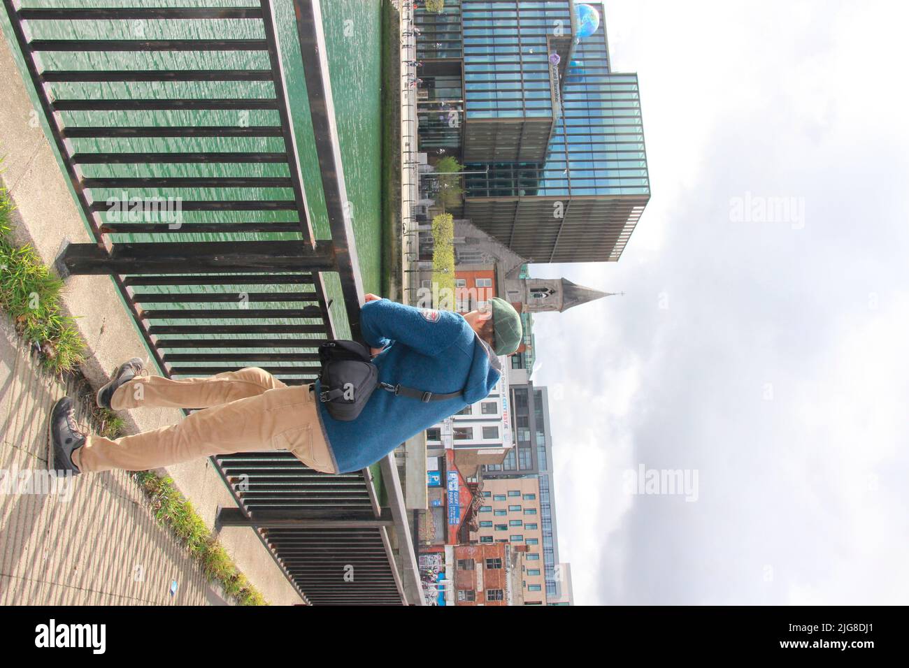Man leaning over from behind hi-res stock photography and images - Alamy