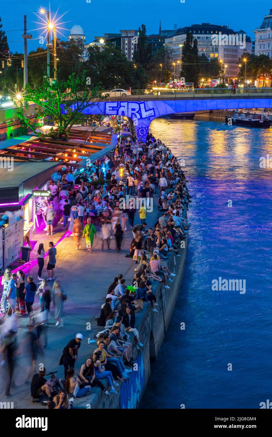 Riverside reinforcement hi-res stock photography and images - Alamy