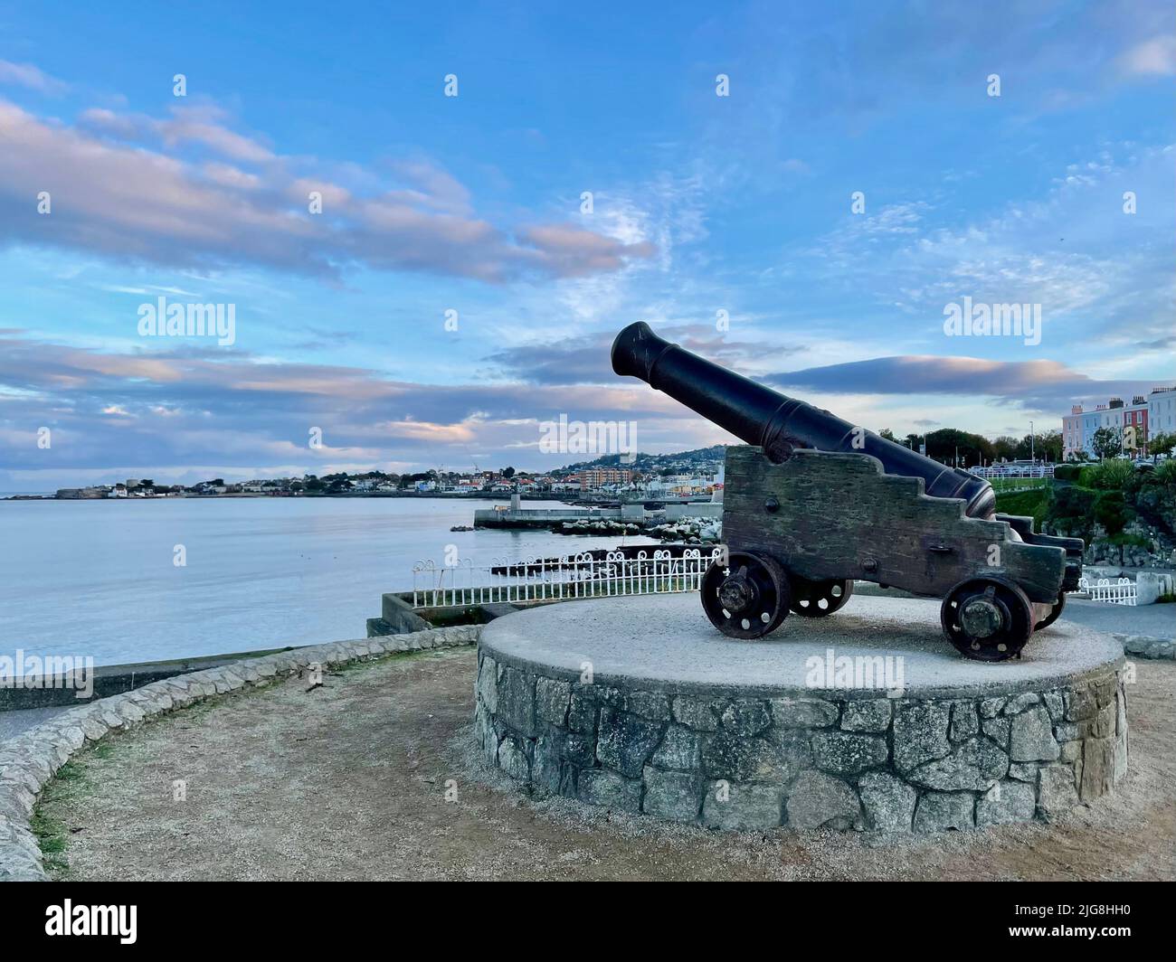 A cannon on the Dun Laoghaire coast in Dublin, Ireland Stock Photo - Alamy