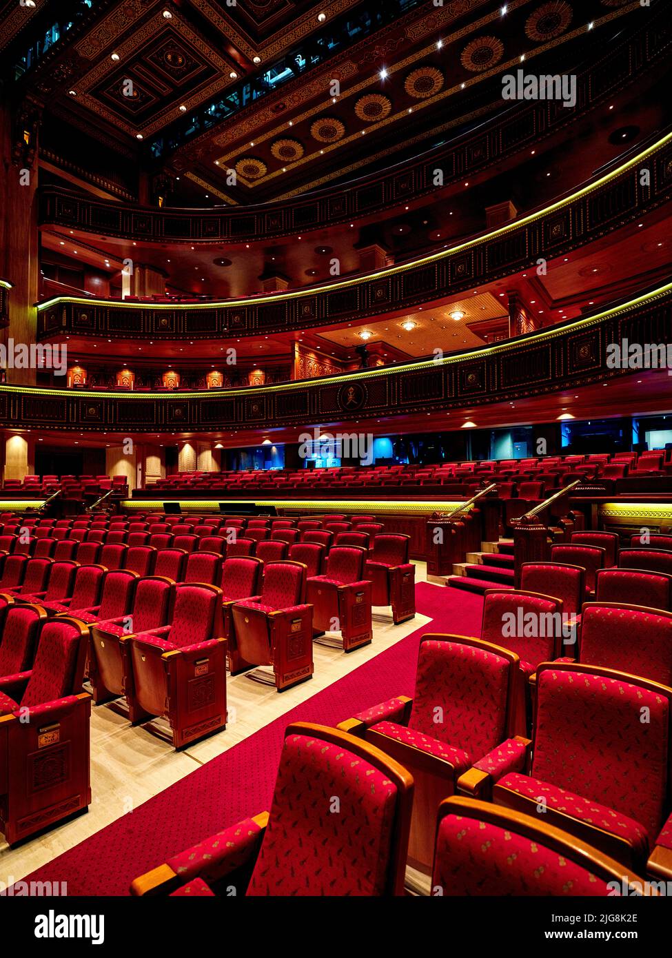 Royal operas hi-res stock photography and images - Alamy