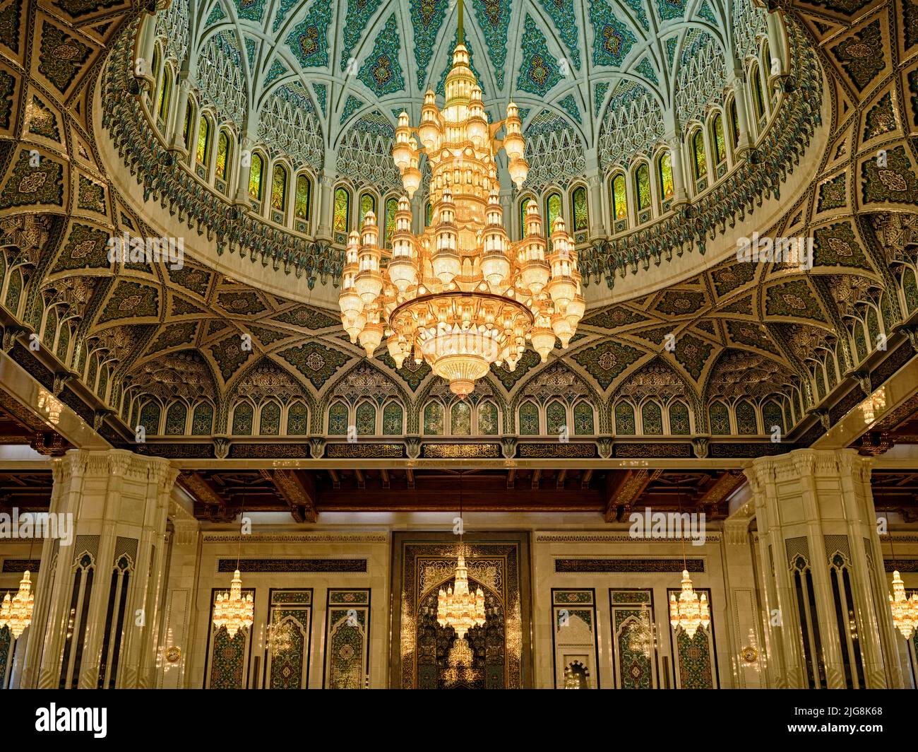Great Sultan Qabus Mosque in Muscat, Oman Stock Photo - Alamy