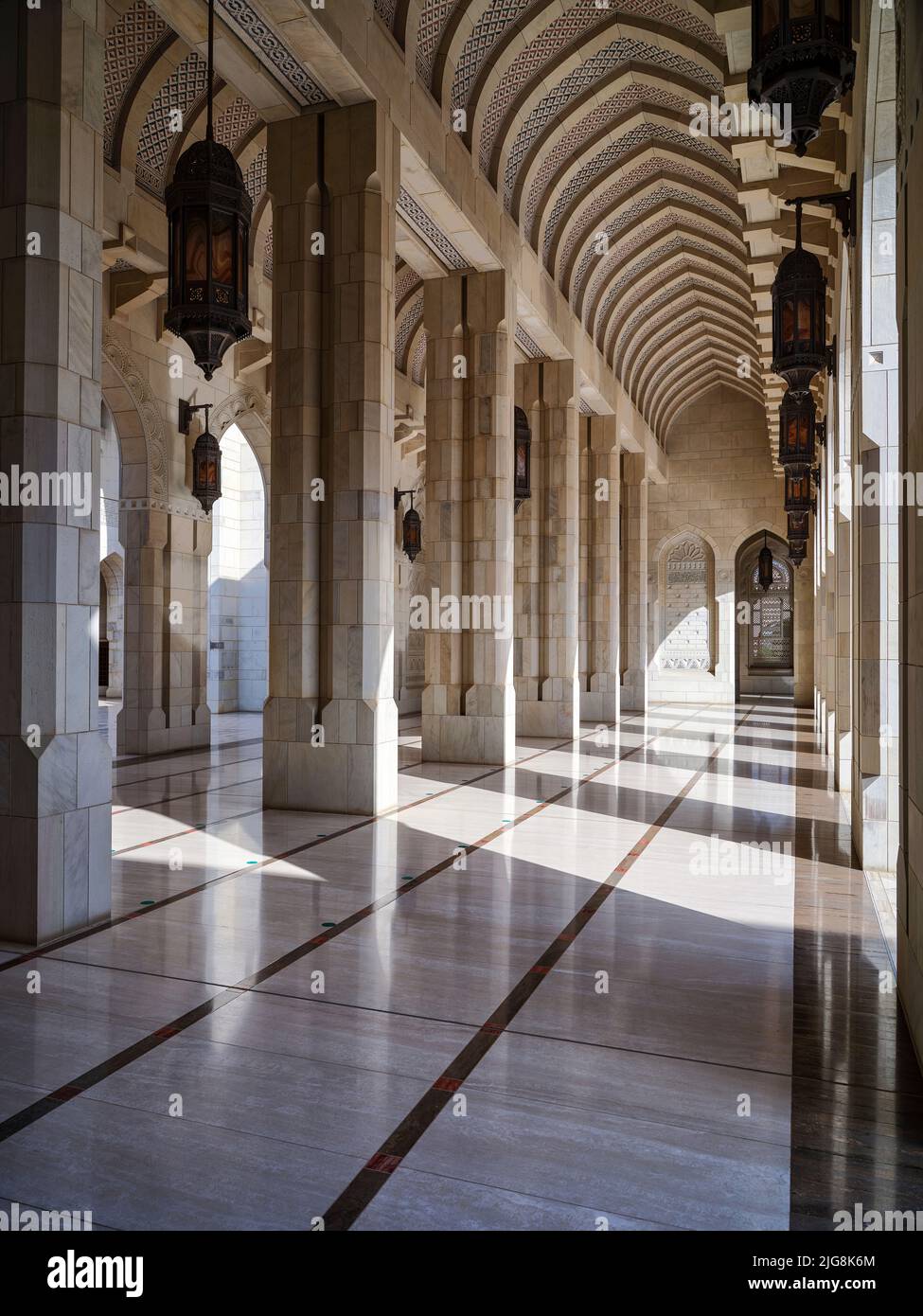 Great Sultan Qabus Mosque in Muscat, Oman Stock Photo - Alamy