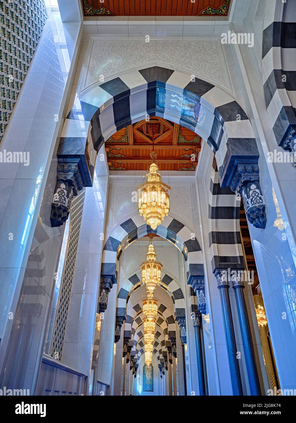 Great Sultan Qabus Mosque in Muscat, Oman Stock Photo - Alamy