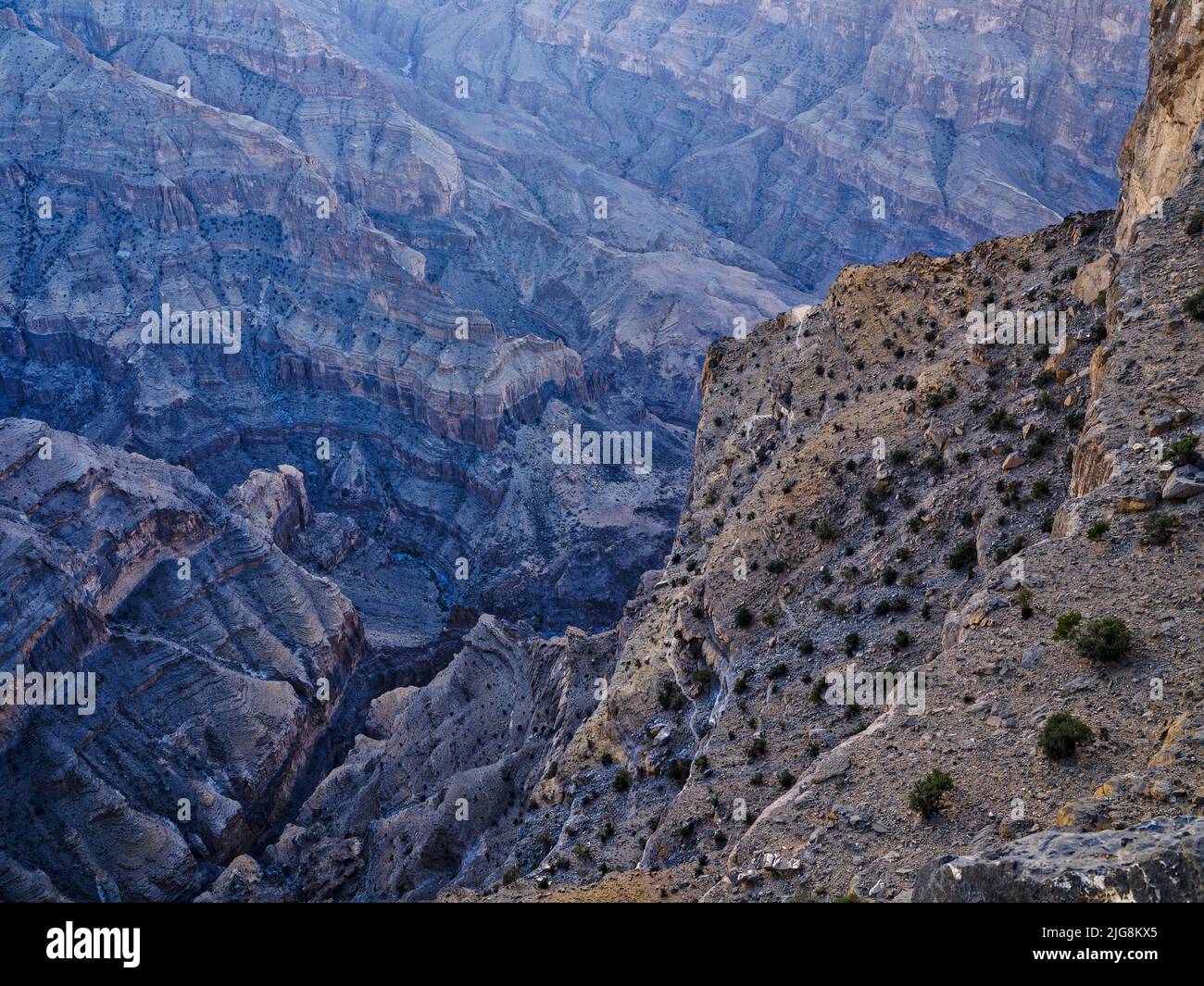 Dawn at the viewpoint of Jebel Shams, Oman Stock Photo - Alamy