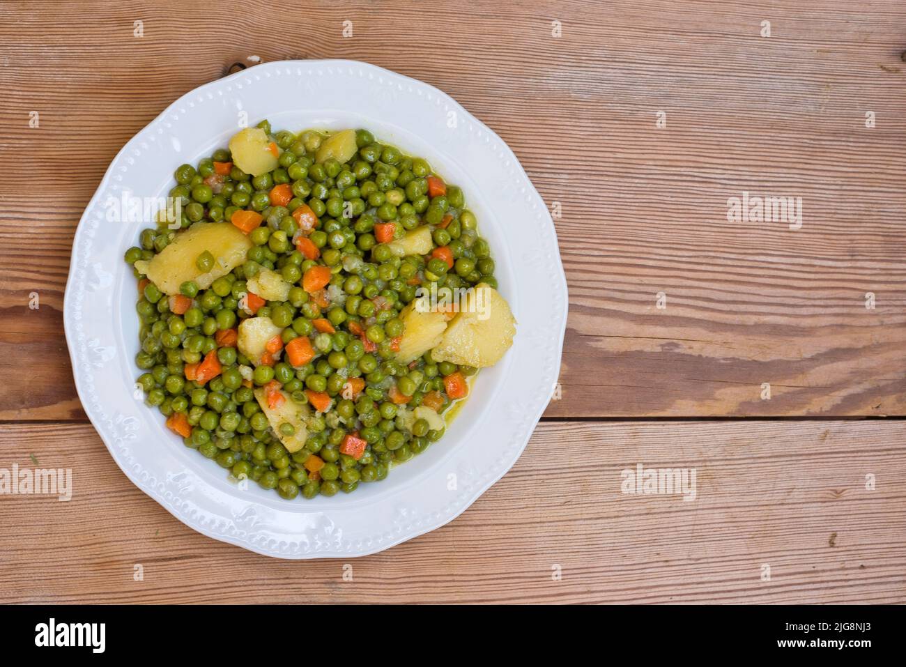 traditional Greek food with oil, in Greek arakas, oily food ...