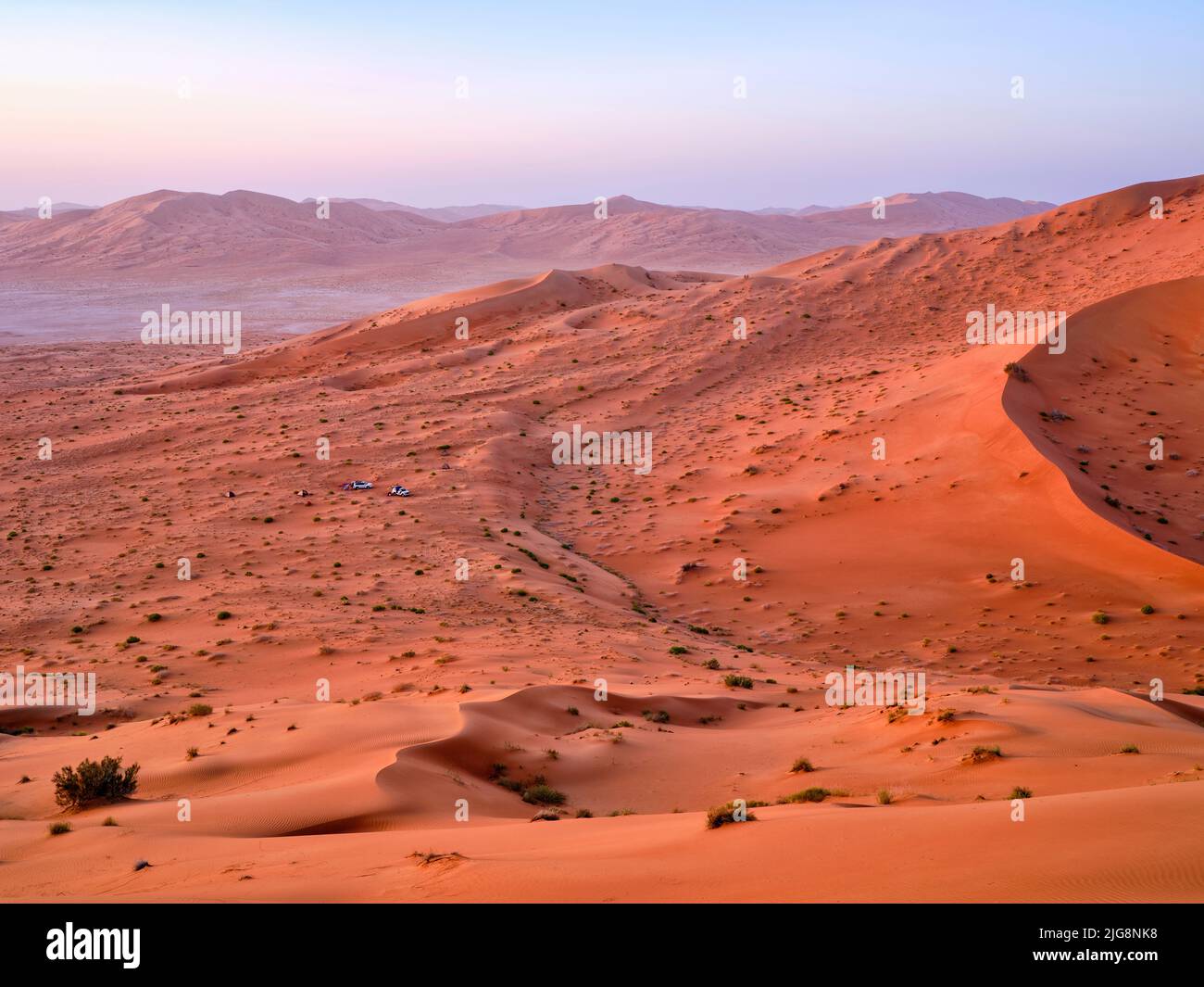 On the road in the dunes of the Rub-al-Khali, Oman Stock Photo - Alamy