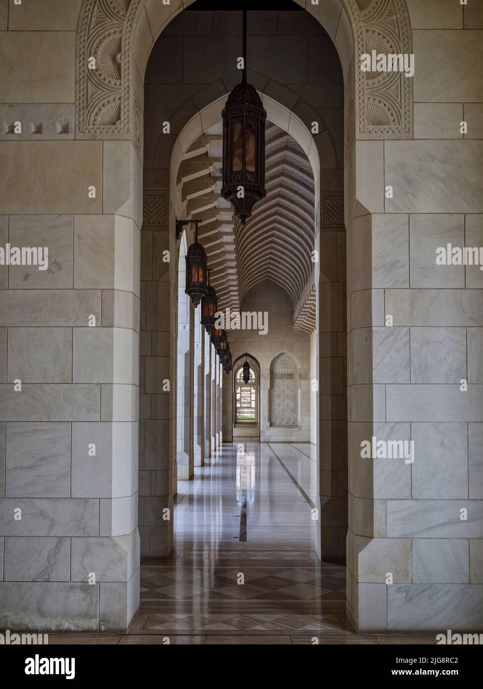 Great Sultan Qabus Mosque in Muscat, Oman Stock Photo - Alamy