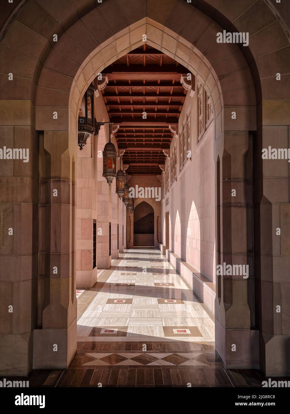 Great Sultan Qabus Mosque in Muscat, Oman Stock Photo - Alamy