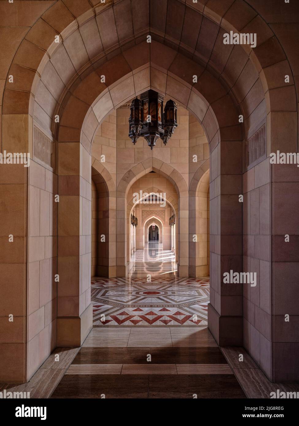 Great Sultan Qabus Mosque in Muscat, Oman Stock Photo - Alamy