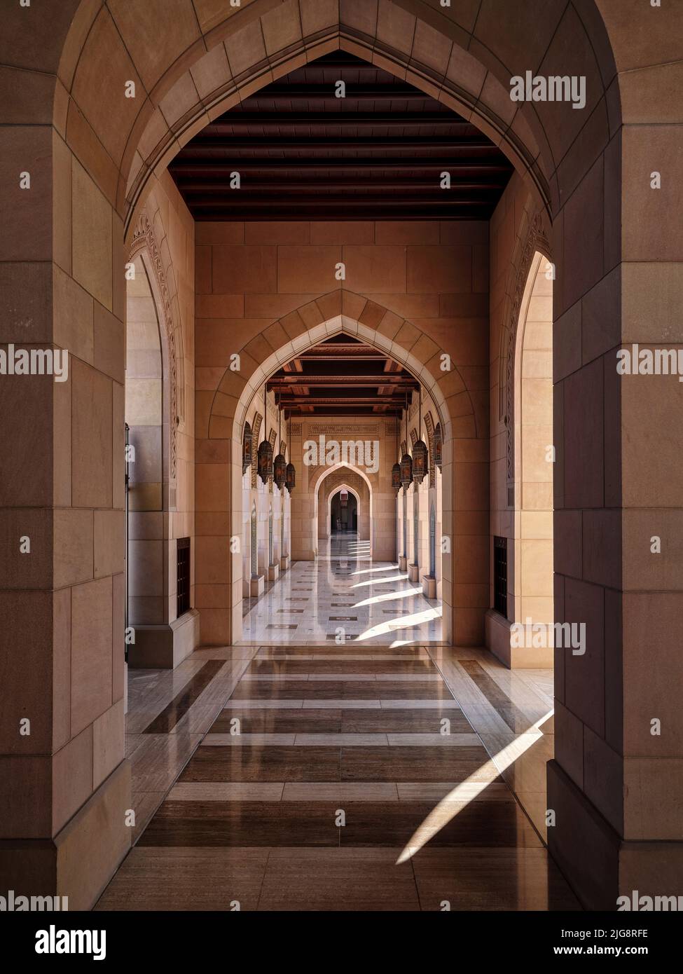 Great Sultan Qabus Mosque in Muscat, Oman Stock Photo - Alamy