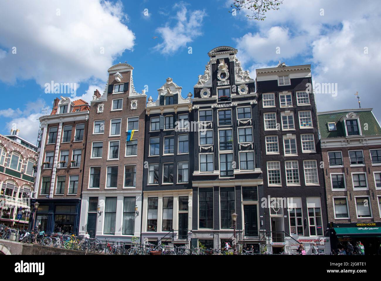 Characteristic house fronts, Amsterdam, Netherlands Stock Photo - Alamy