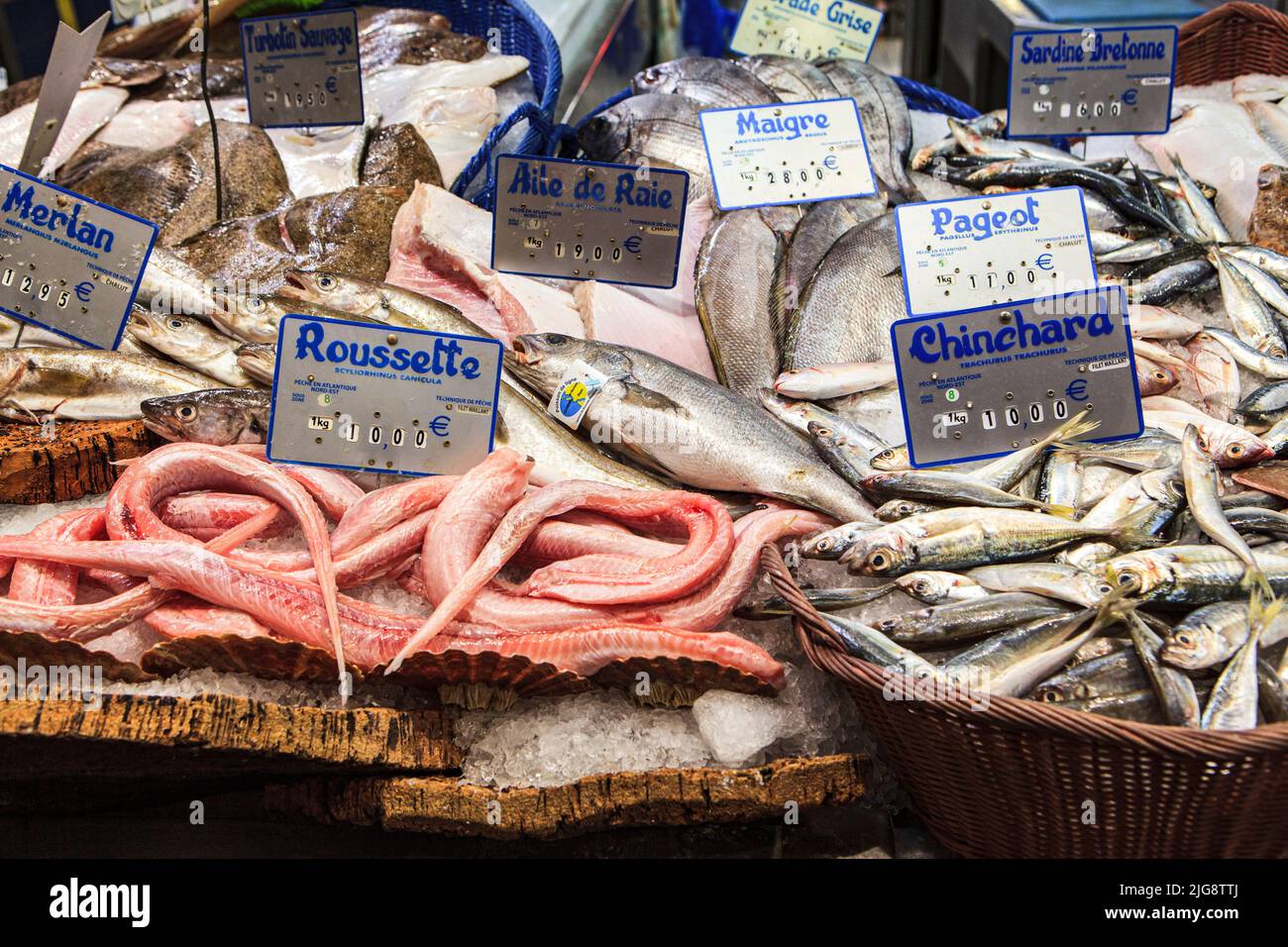 Seafood, fresh fish, Troyes, France Stock Photo - Alamy