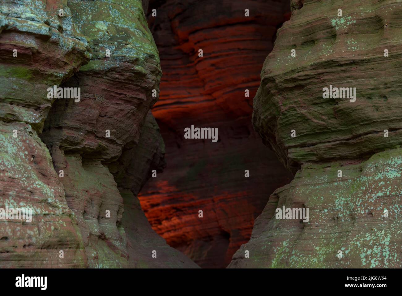 Rock glow in the morning at the Altschlossfelsen, rock formation of red ...