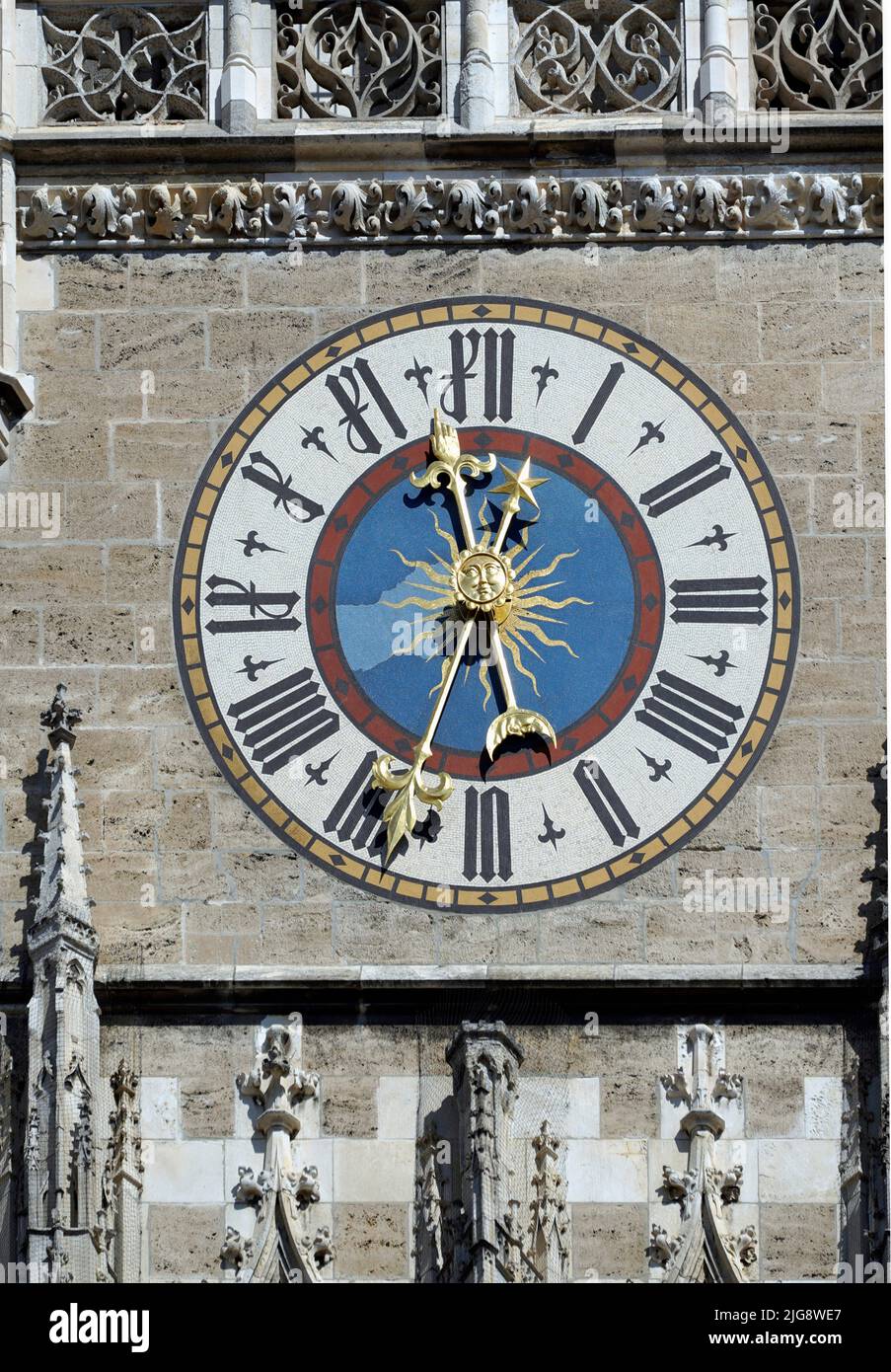 Germany, Bavaria, Munich, Marienplatz, New City Hall, City Hall Tower ...