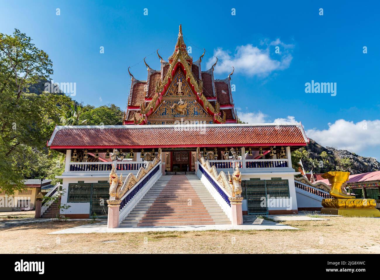 Wat Khao Daeng, Buddhist Temple, Khao Sam Roi Yot National Park ...