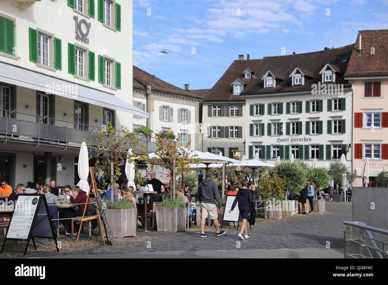 Fish market square hi-res stock photography and images - Alamy