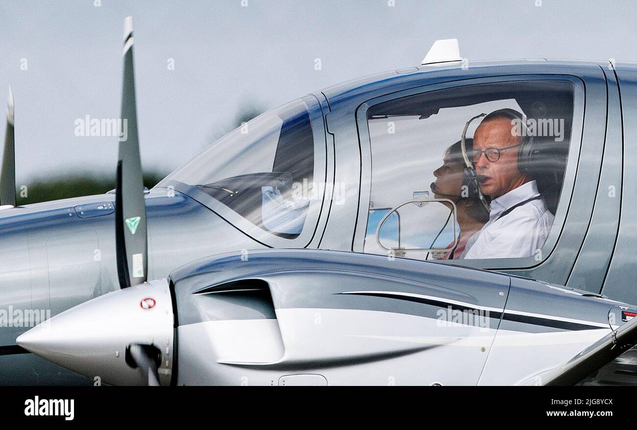 Friedrich merz plane hi-res stock photography and images - Alamy