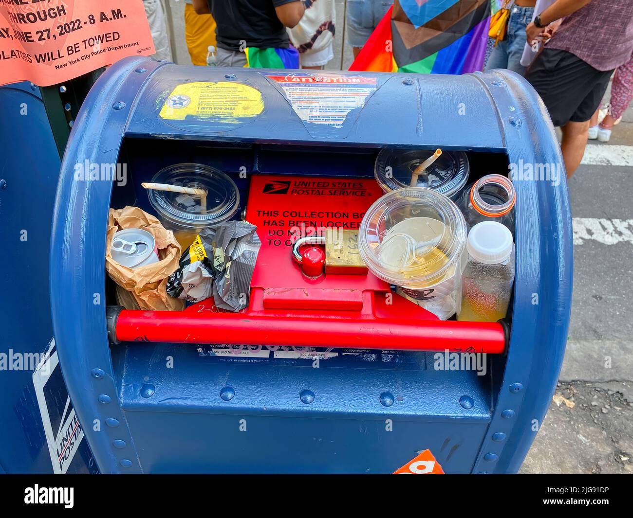 Pride trash hi-res stock photography and images - Alamy