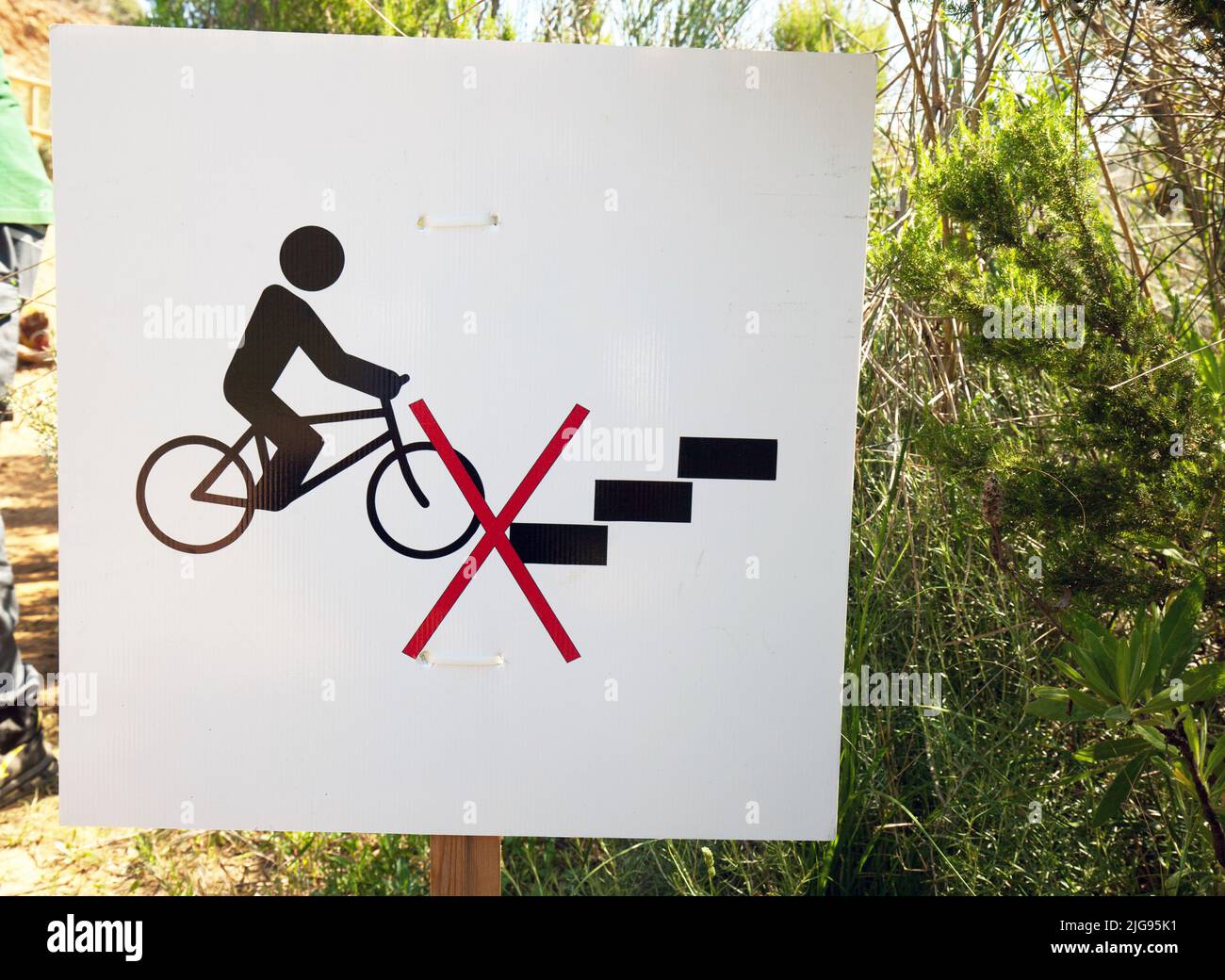 Sign for prohibition of bicycle on a staircase hi-res stock photography ...