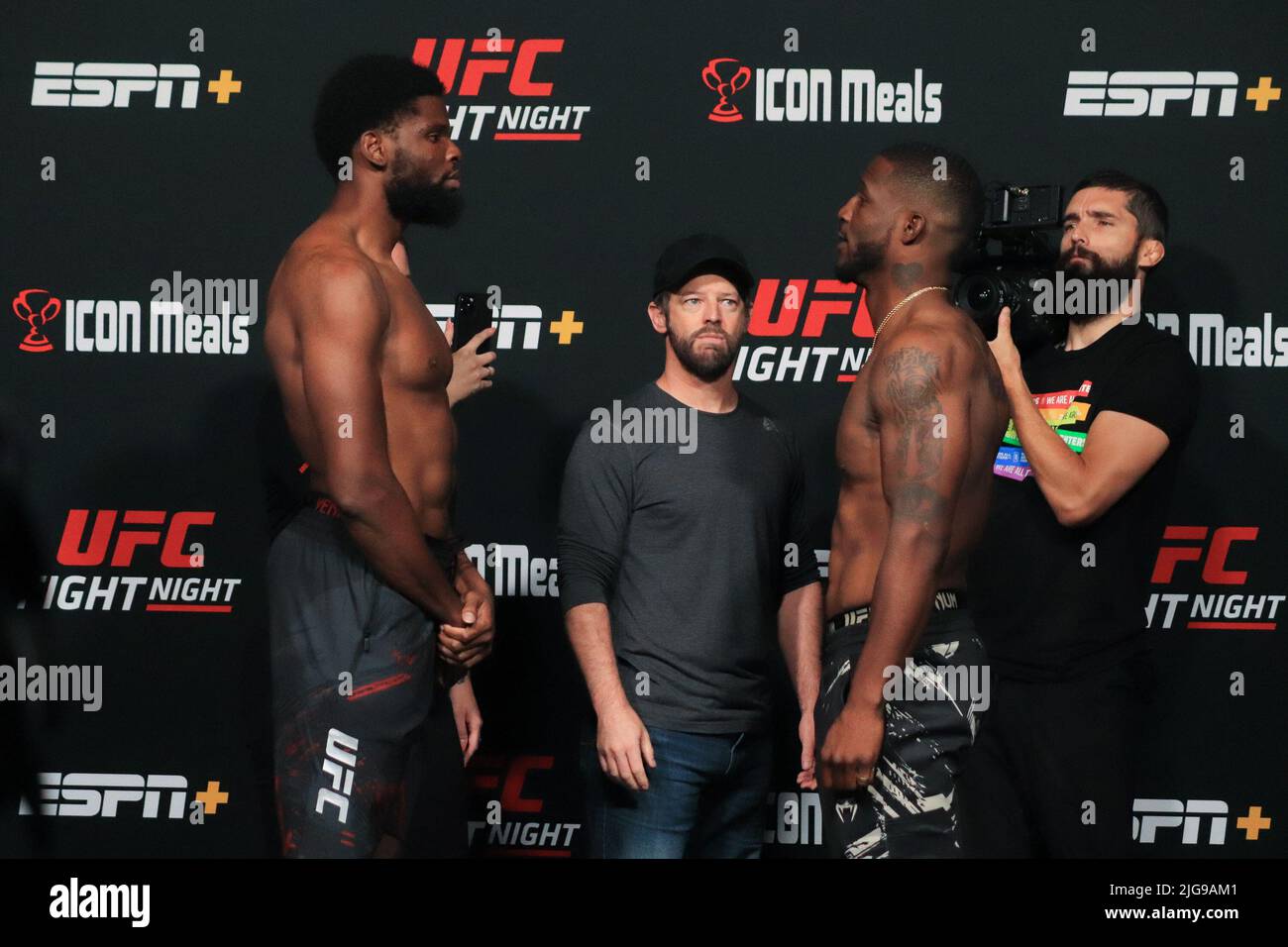 Las Vegas, NV - July 8: Kennedy Nzechukwu and Karl Roberson face off ...