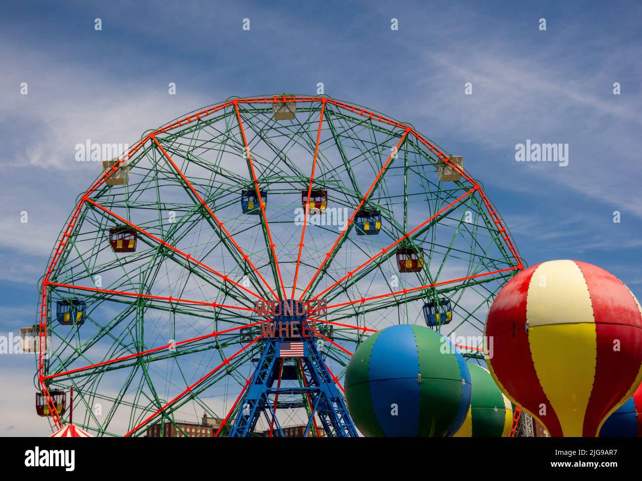 Wonder Wheel at Coney Island Brooklyn NYC Stock Photo - Alamy