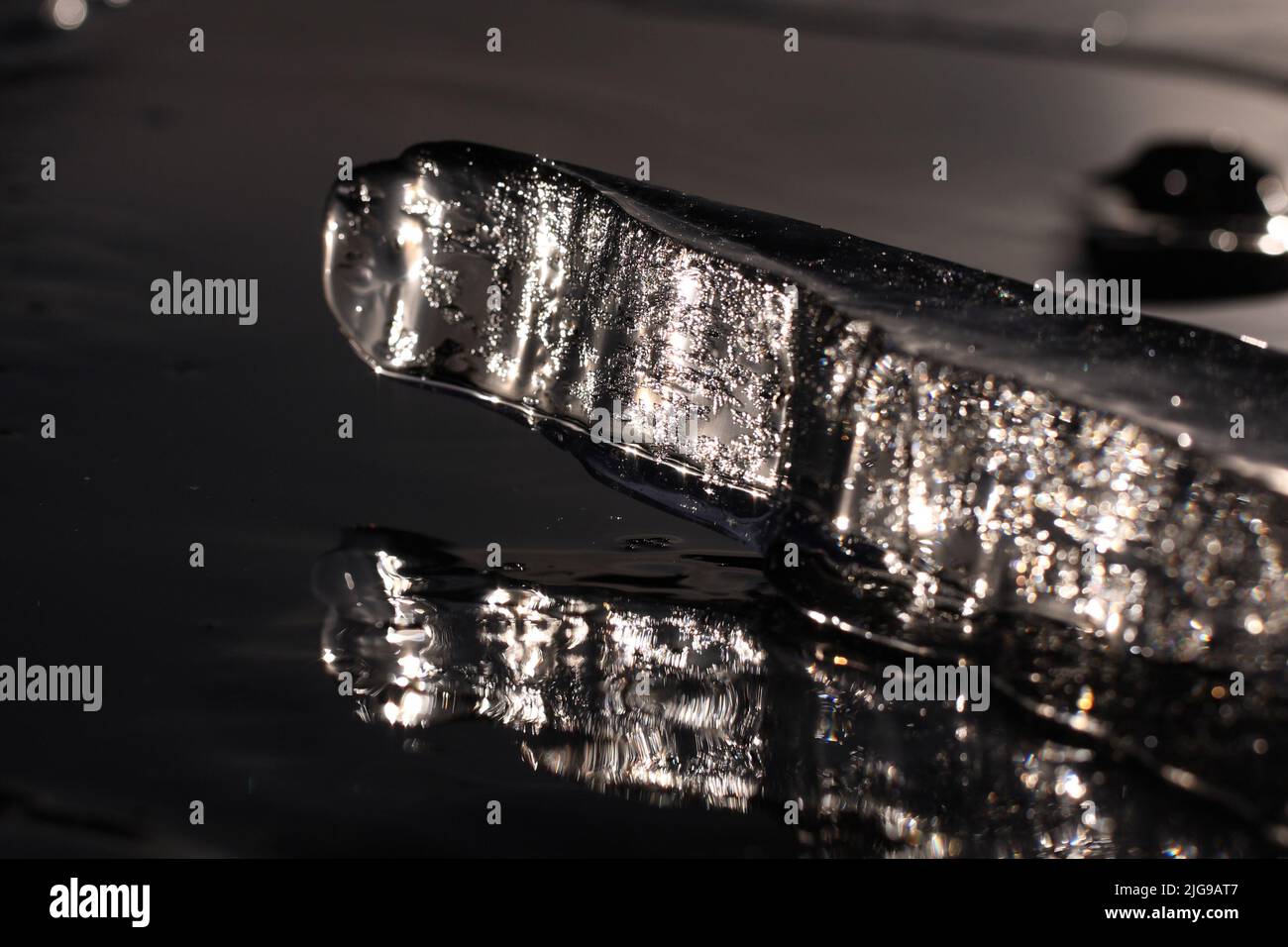 Block crushed ice hi-res stock photography and images - Alamy