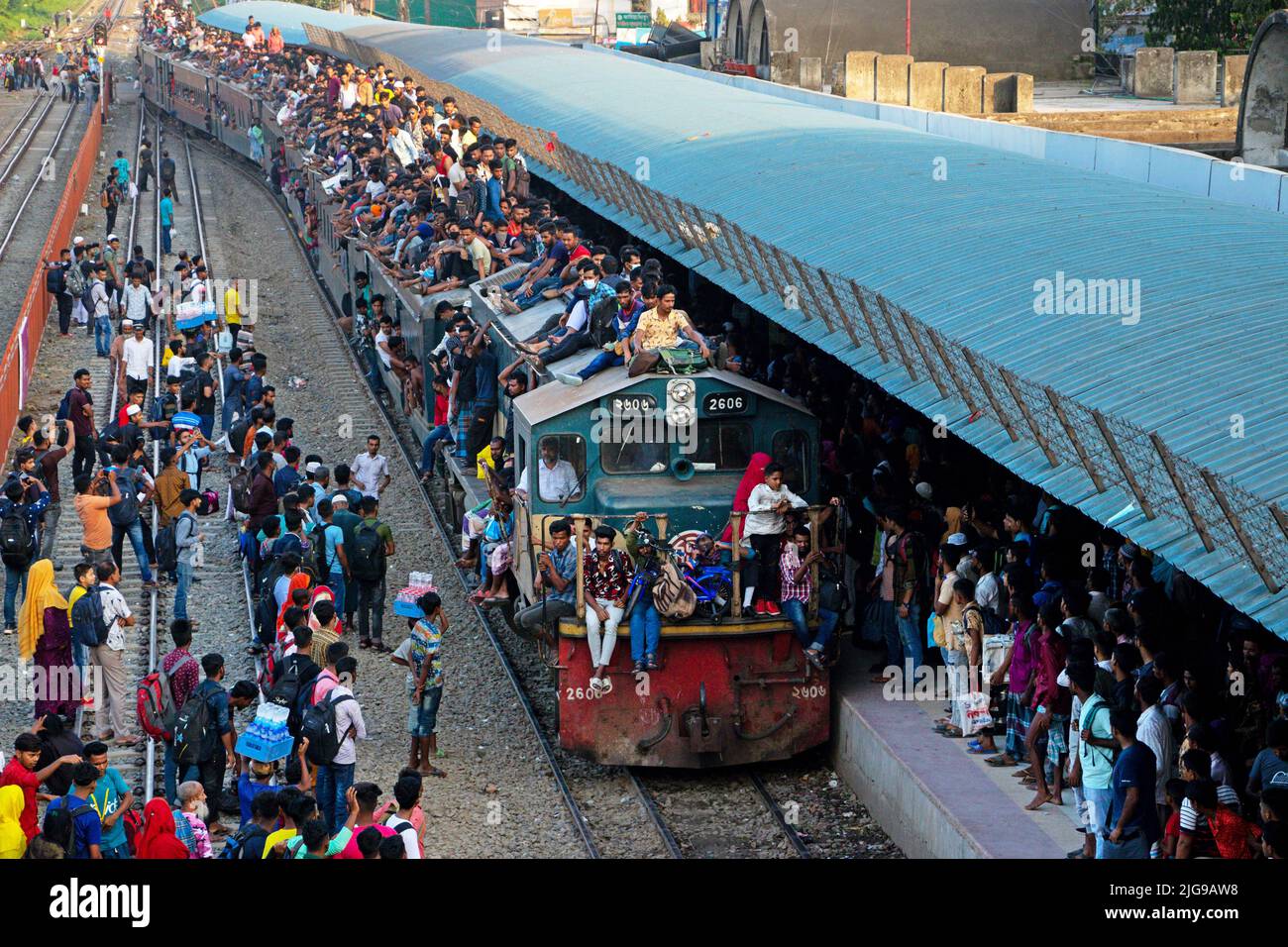 July 9, 2022, Dhaka, Dhaka, Bangladesh: Failed to get place inside the ...