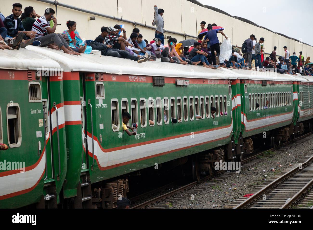 Hometown trains and railway trains hi-res stock photography and images ...