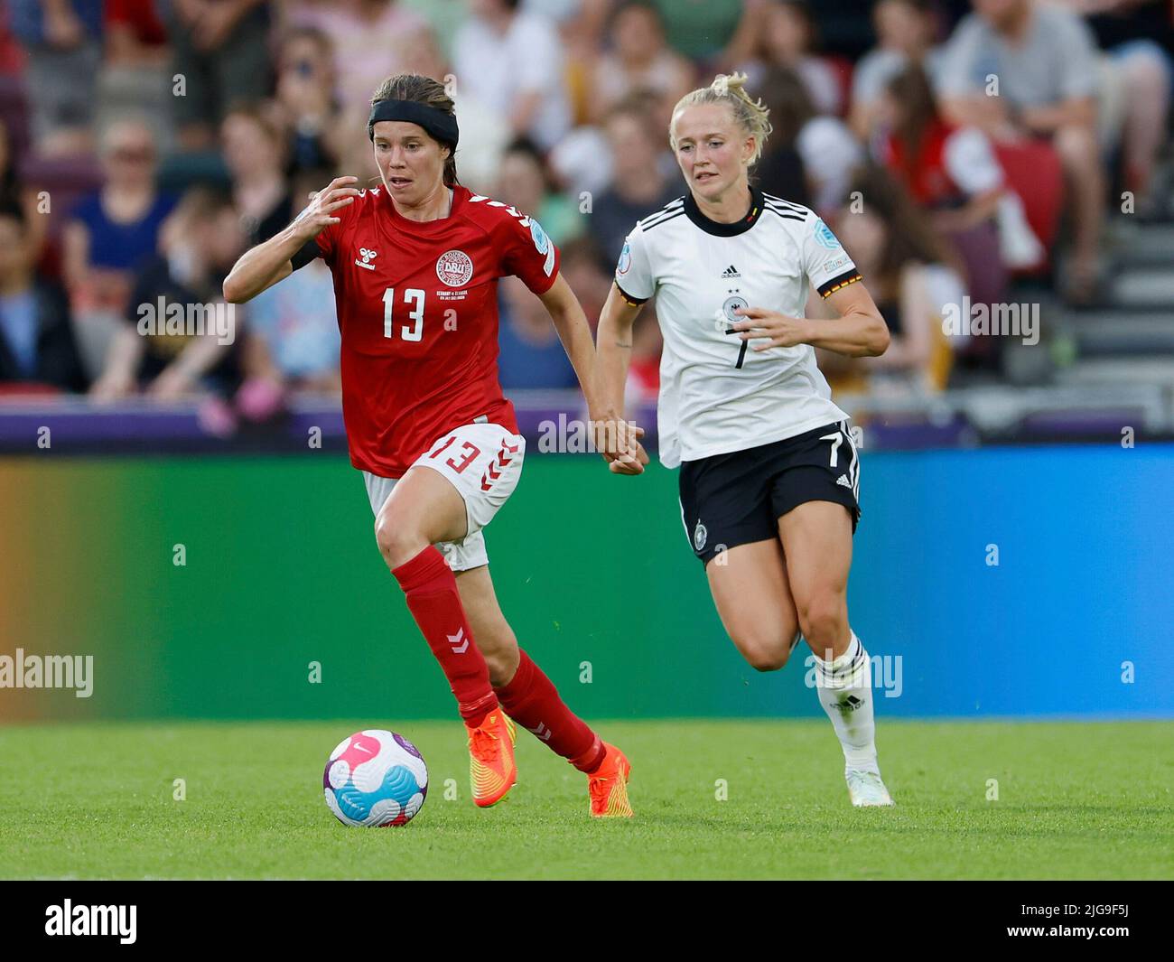 firo : 08.07.2022 Football: EM Euro women : women Germany - Denmark ...