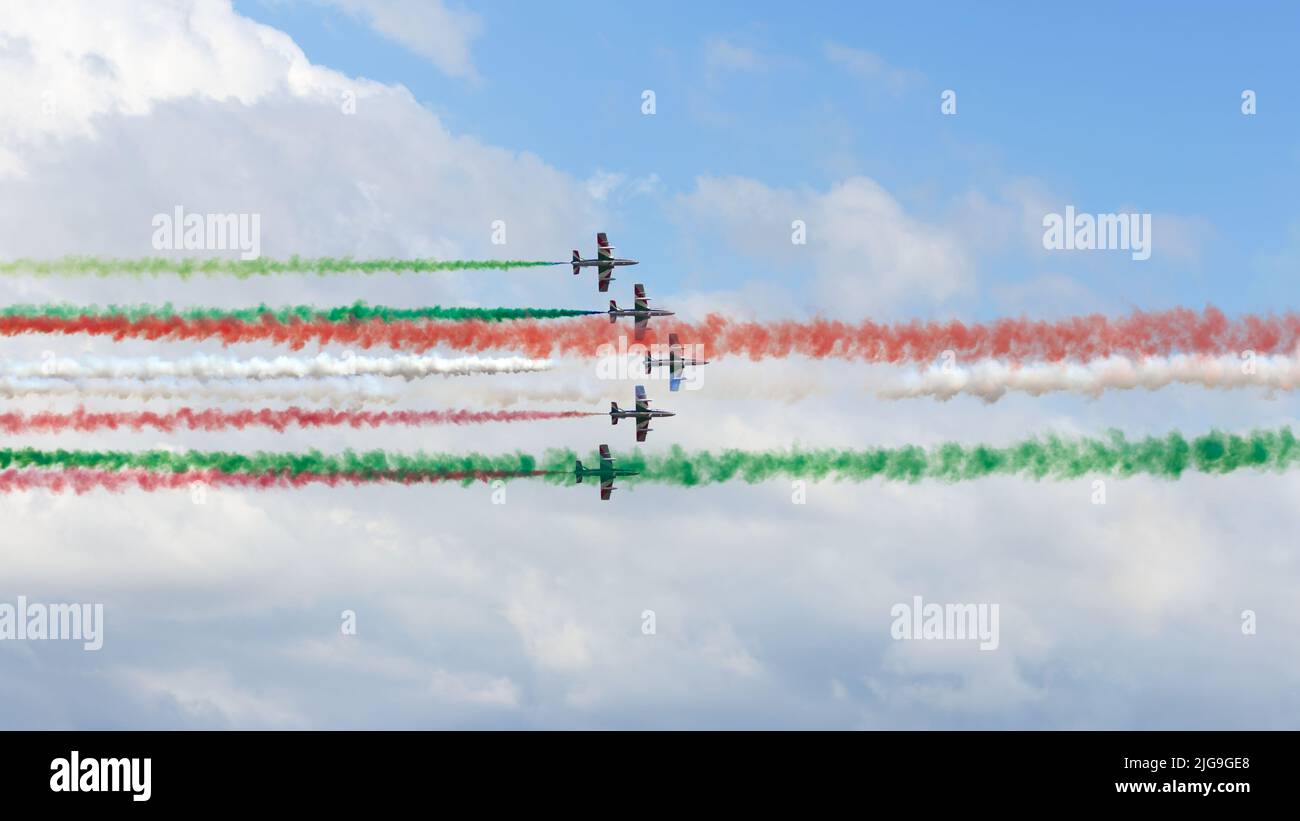 Italian Air Force aerobatic demonstration team Frecce Tricolori flying ...