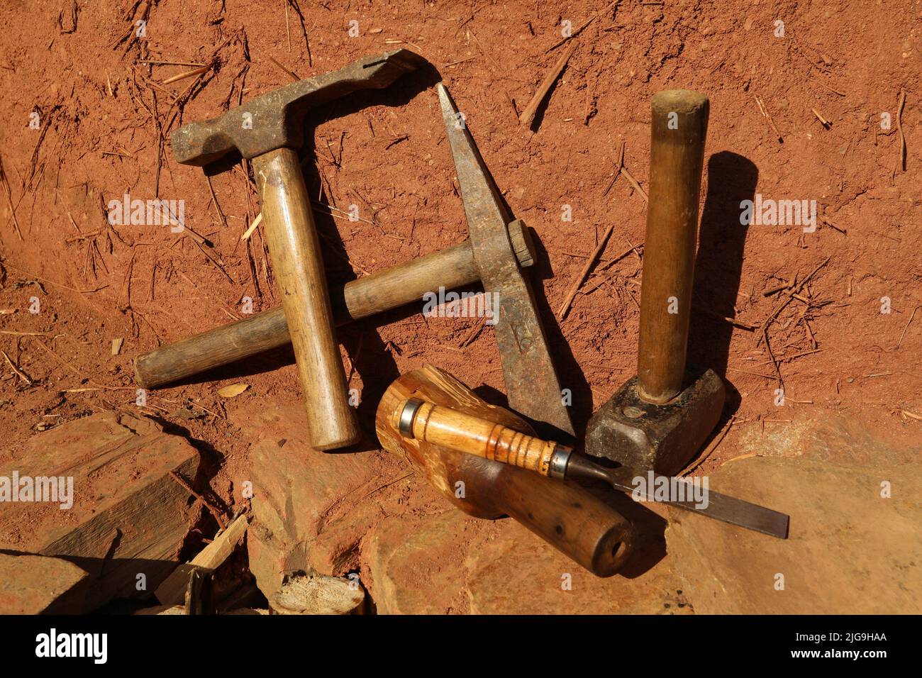 Tool kit for works: Hammer, drilling machine, screw Stock Photo - Alamy