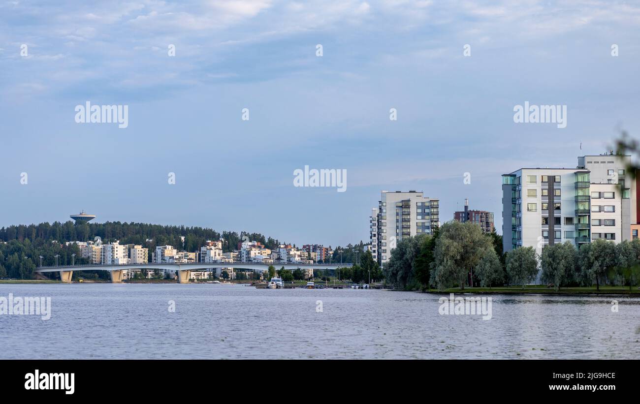 Modern residential buildings on the water hi-res stock photography and ...